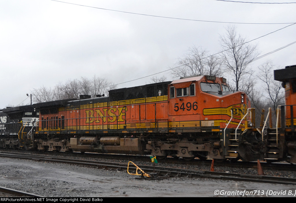 BNSF 5496